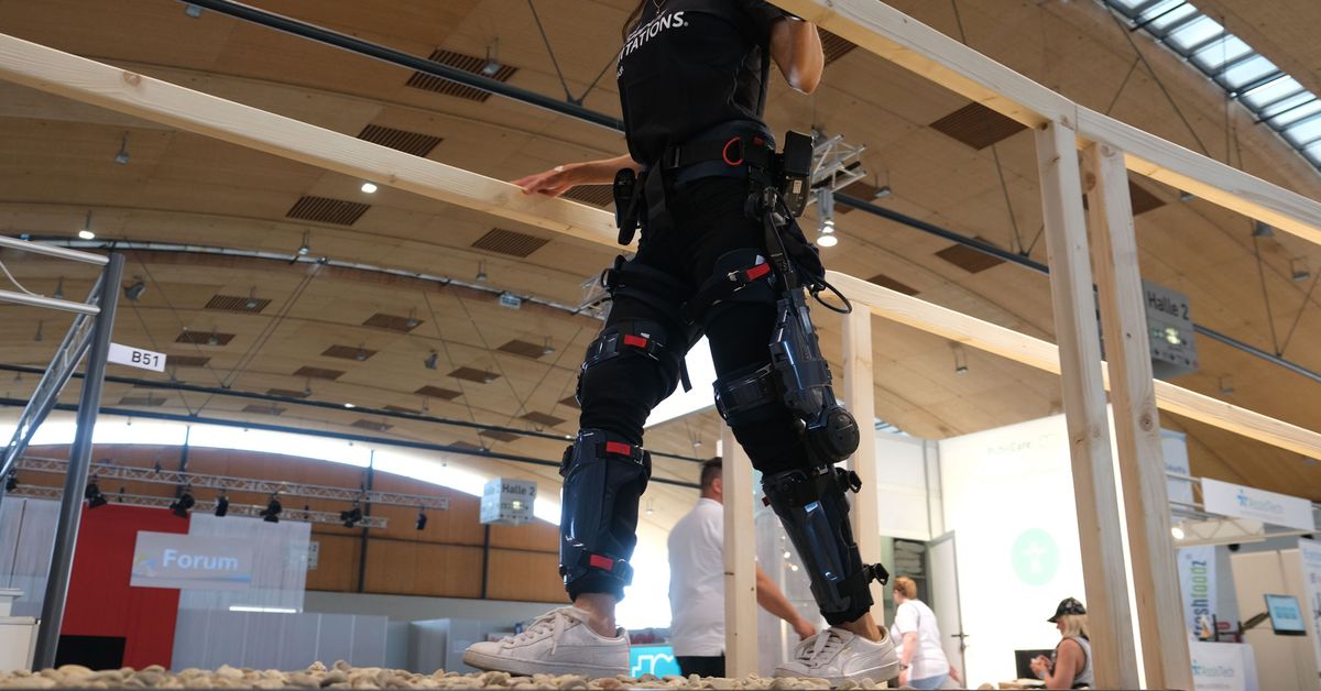 Exoskelett KEEOGO kommt nach Deutschland | BODYMEDIA Fachmagazin